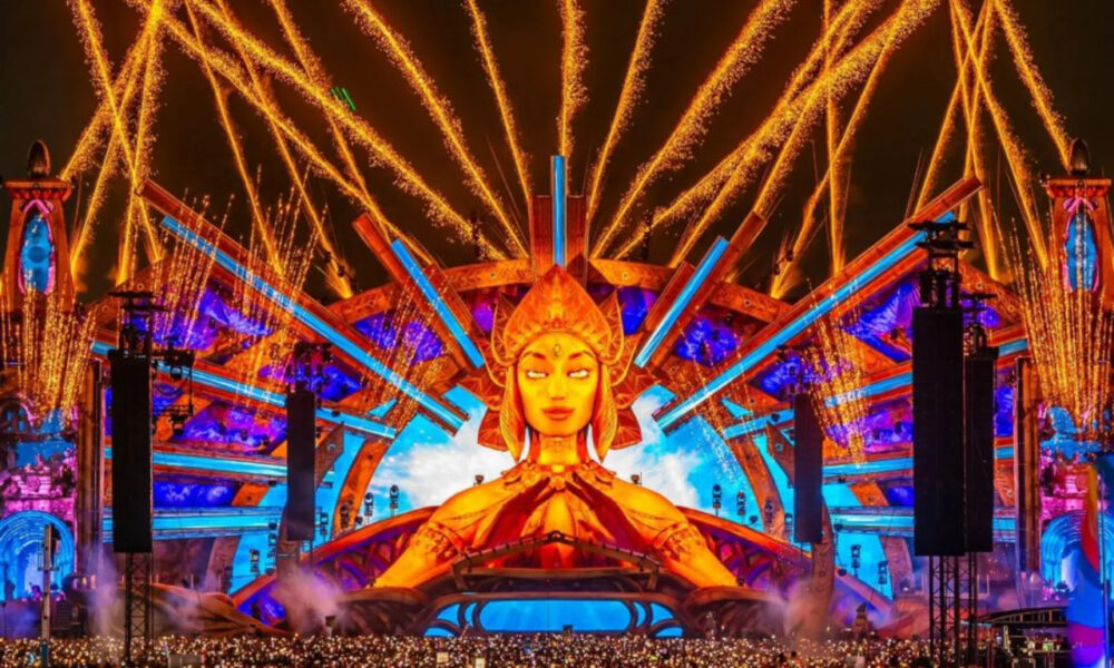 Unveiling the EDC Mexico 2025 Lineup: A Spectacle Awaits - EDM Army