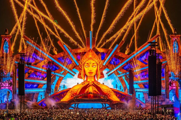 Unveiling the EDC Mexico 2025 Lineup: A Spectacle Awaits - EDM Army